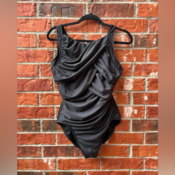 Miraclesuit | Swim | Miraclesuit 2 Black Crossover Ruched One Peice ...